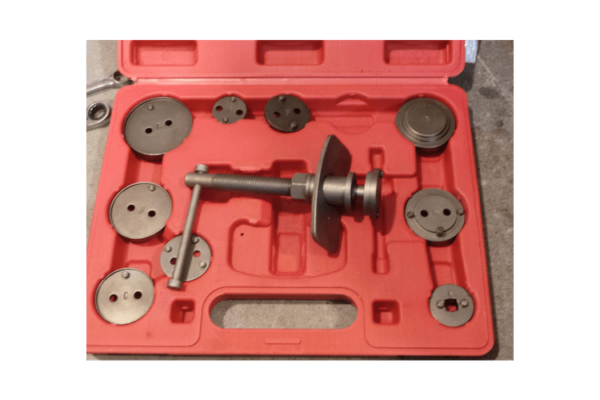 How to Change Your Brake Pads – Gold Eagle